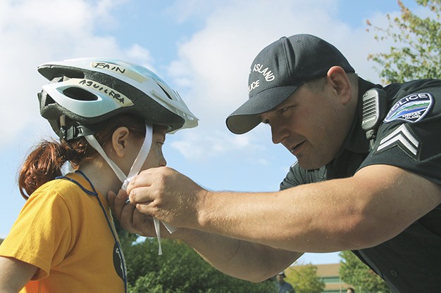 Eye on MI | Buckle Up | Mercer Island Reporter