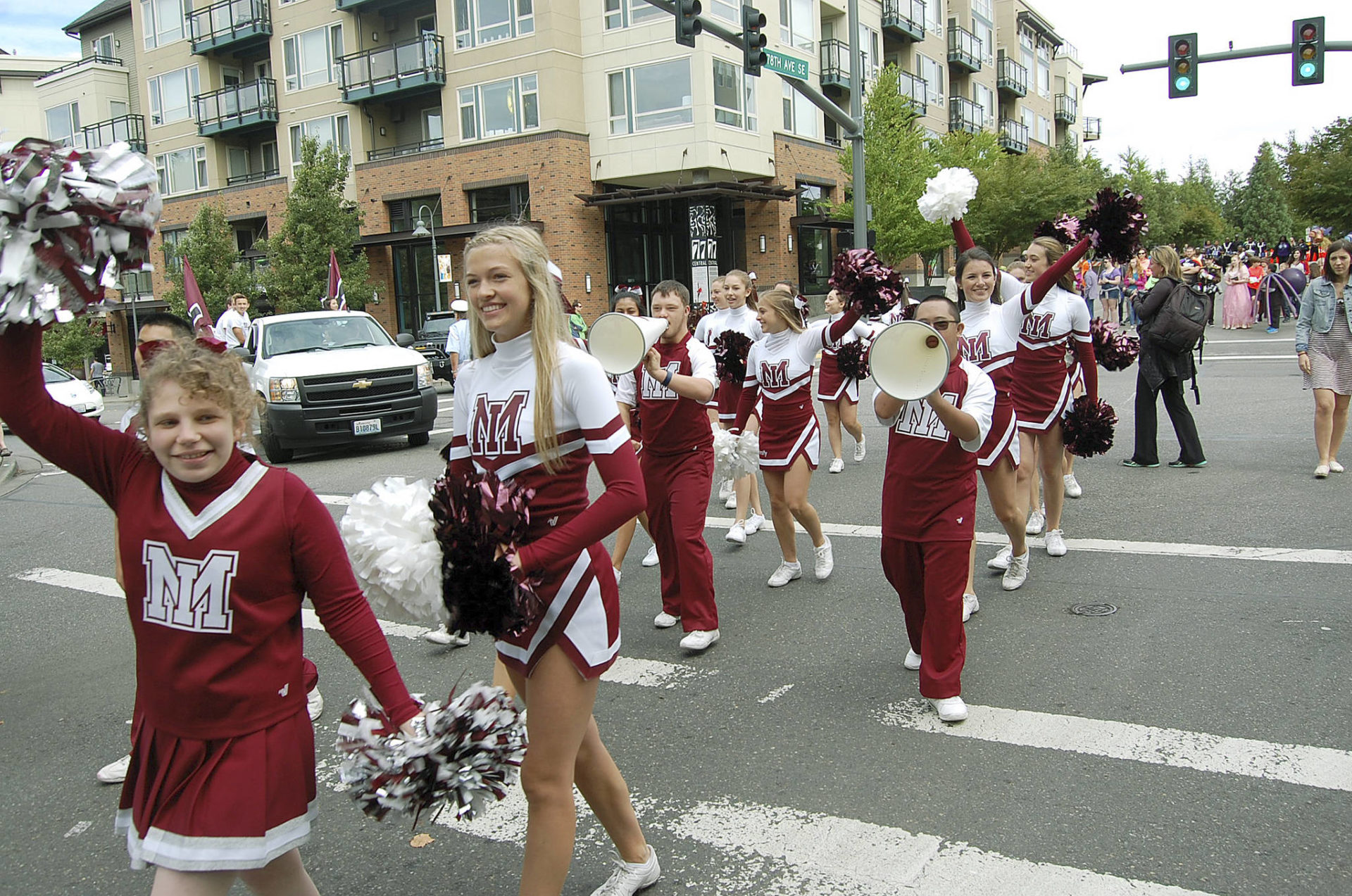 Mercer Island’s Sparkle Squad is here to cheer | Mercer Island Reporter