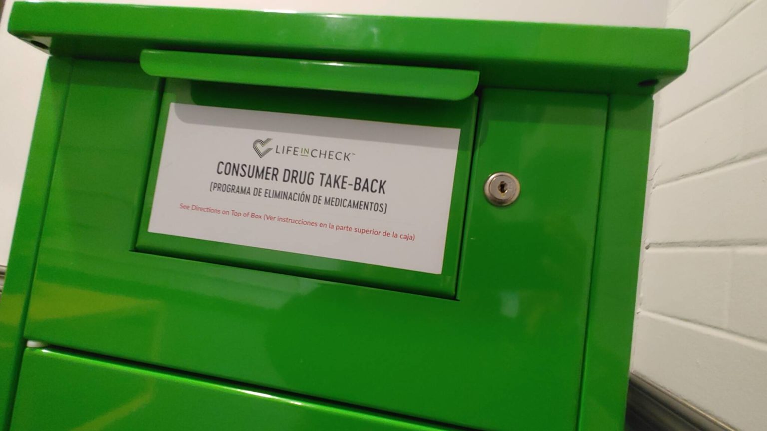 City installs kiosk to further drug take-back program | Mercer Island ...