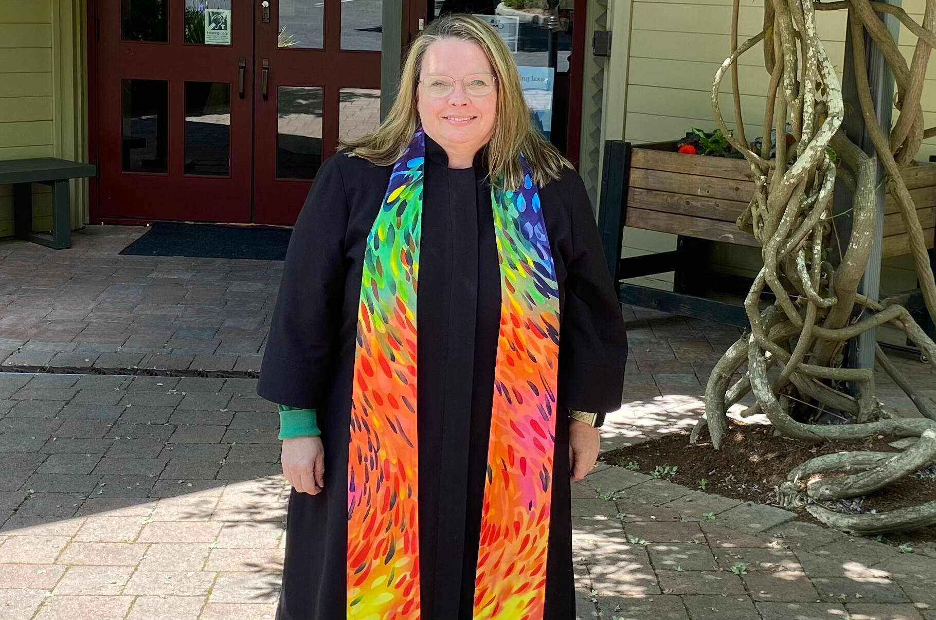 New pastor leads the way at Congregational Church on Mercer Island ...