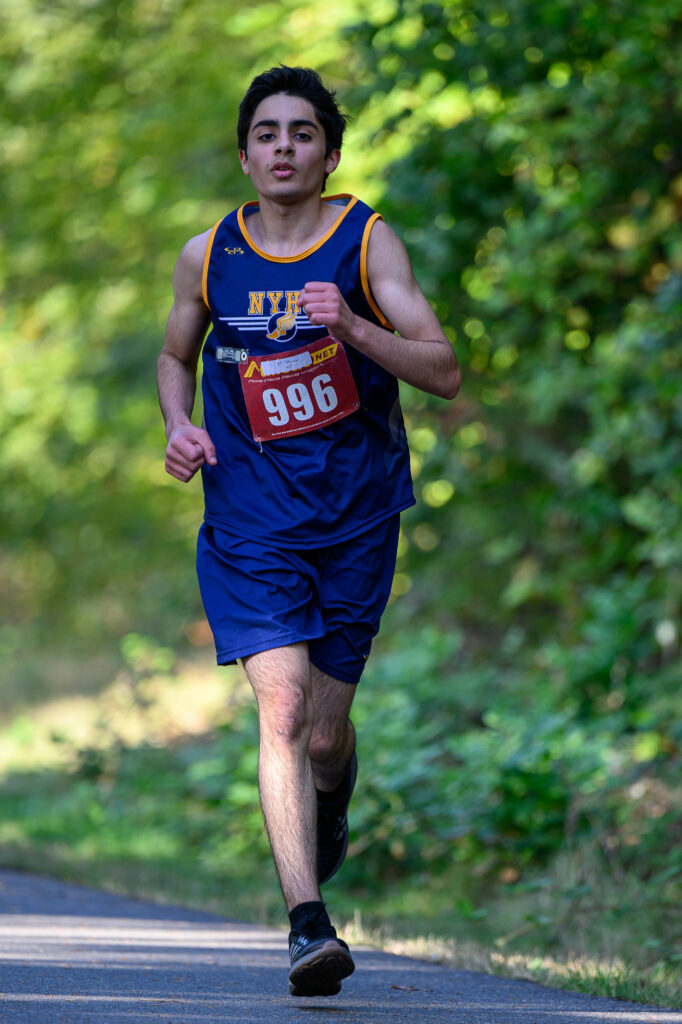 NYHS runner taps into discipline to excel on the course | Mercer Island Reporter