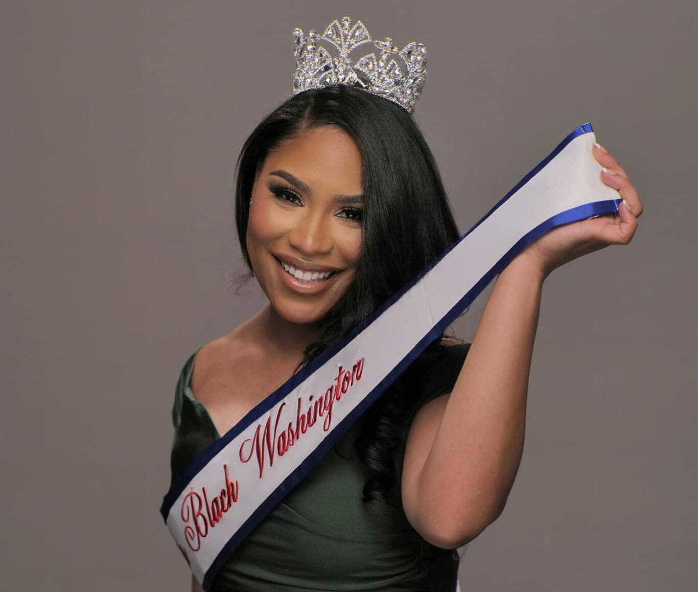 Baker is crowned Miss Black Washington USA | Mercer Island Reporter