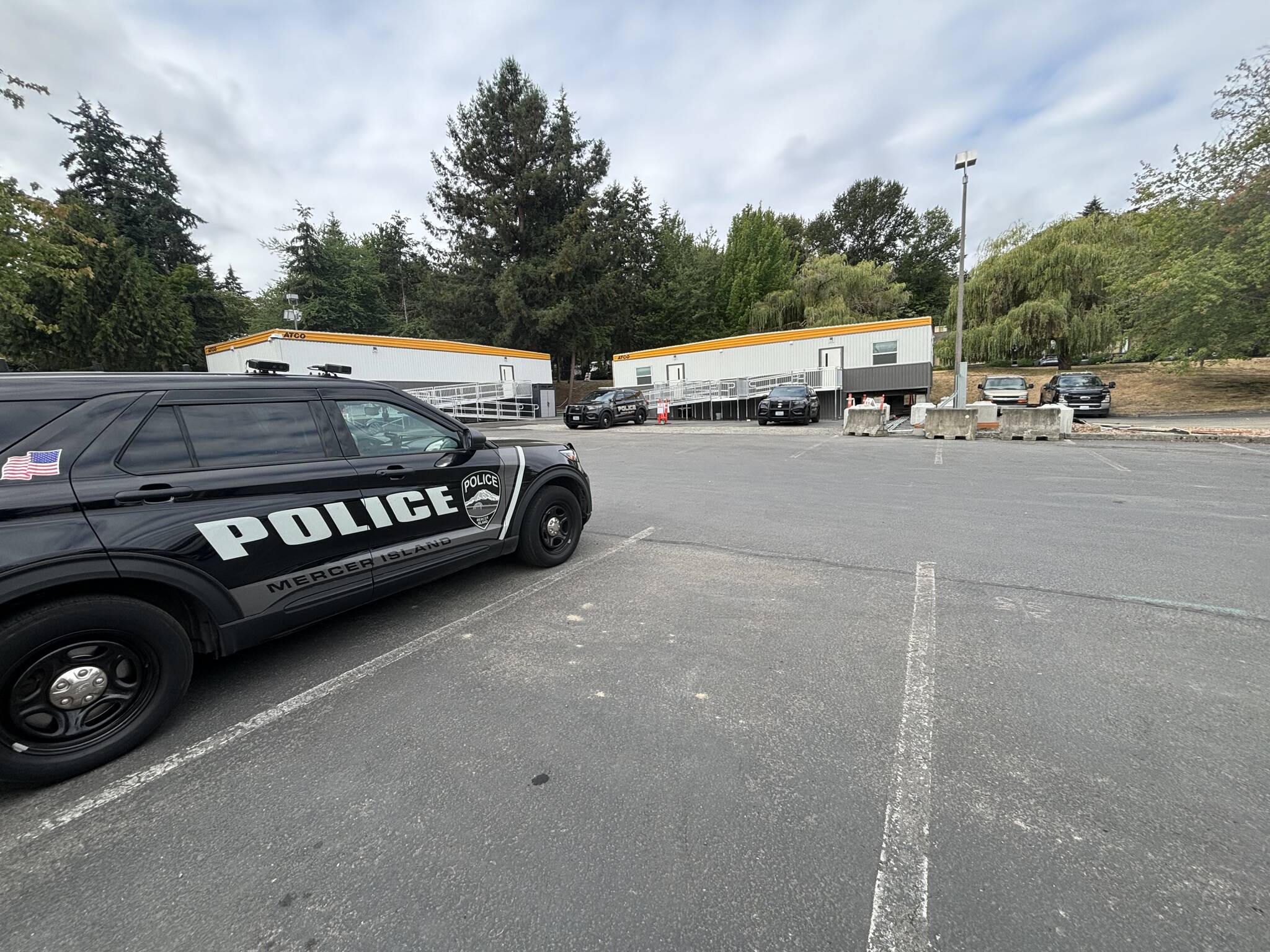 MIPD moves part of staff into new modular buildings | Mercer Island ...