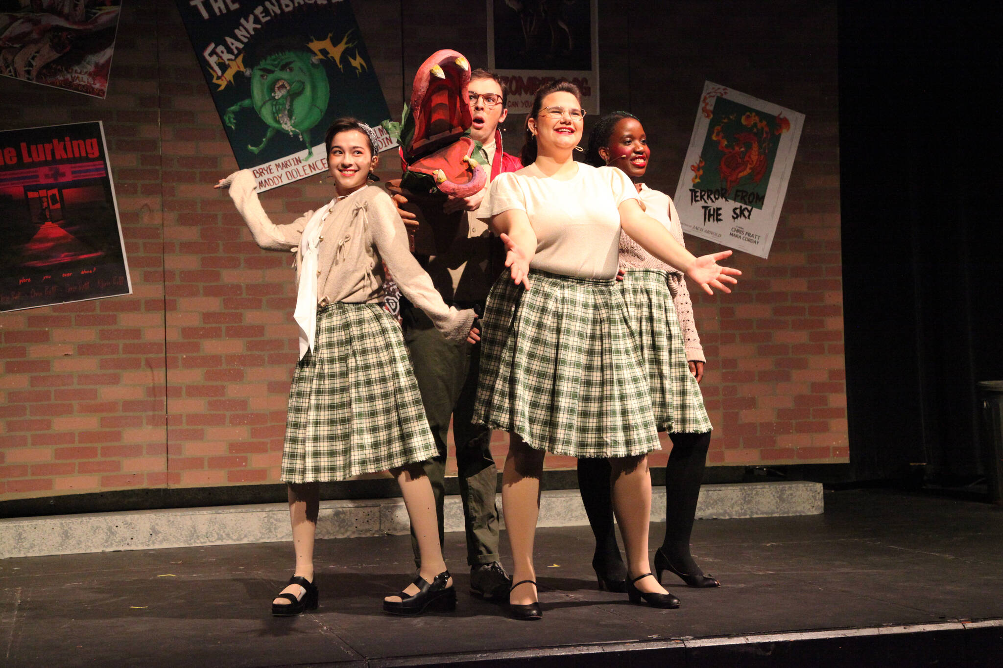 MIHS Drama digs deep into ‘Little Shop of Horrors’ | Mercer Island Reporter