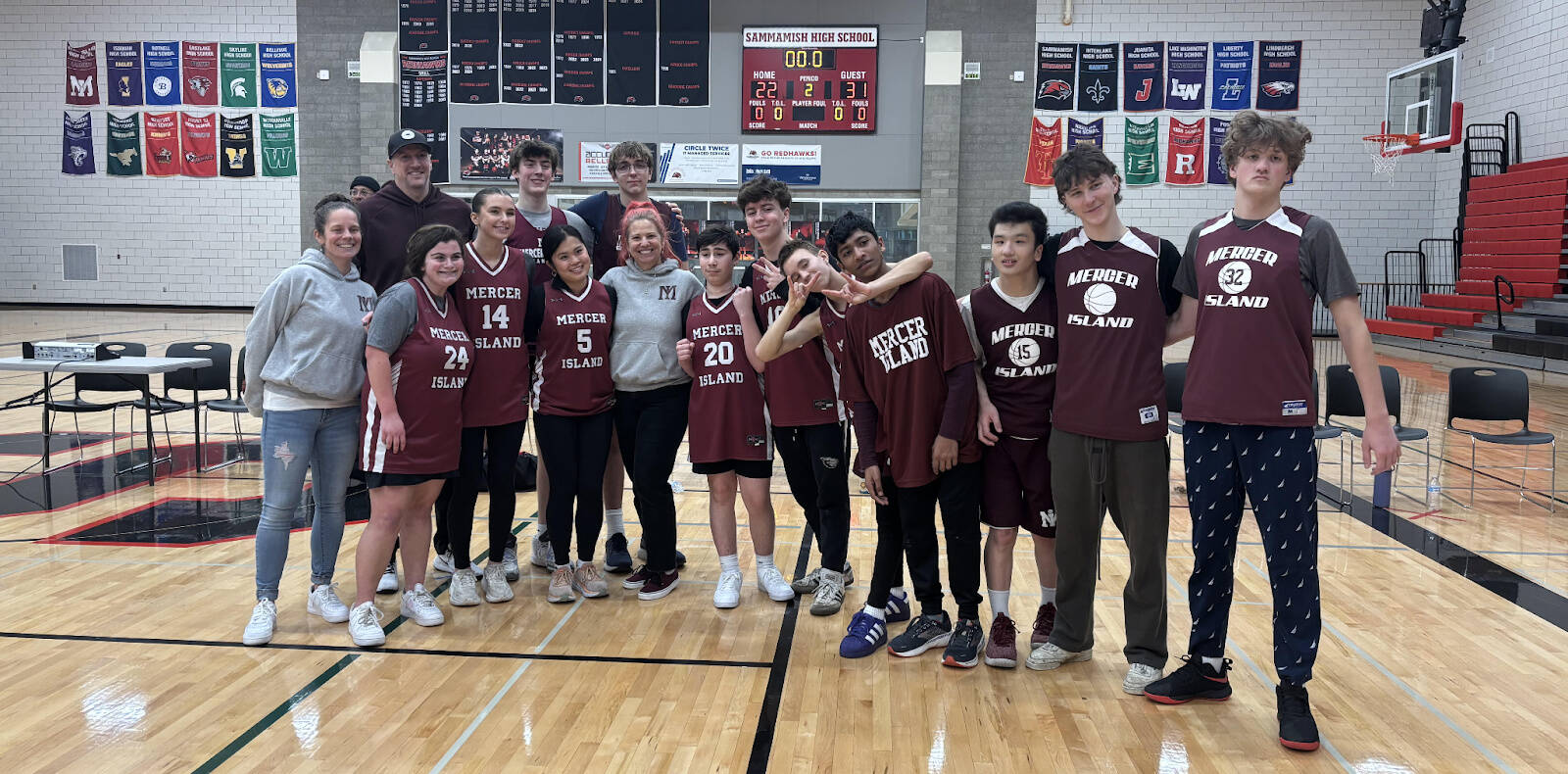 MIHS Unified hoops team swishes into state tourney | Mercer Island Reporter