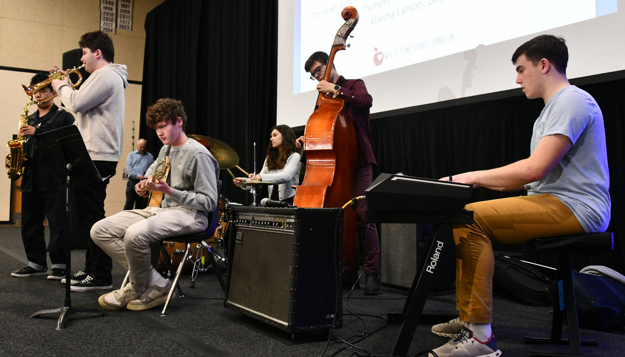 Supporting Mercer Island student success at fundraising breakfast ...