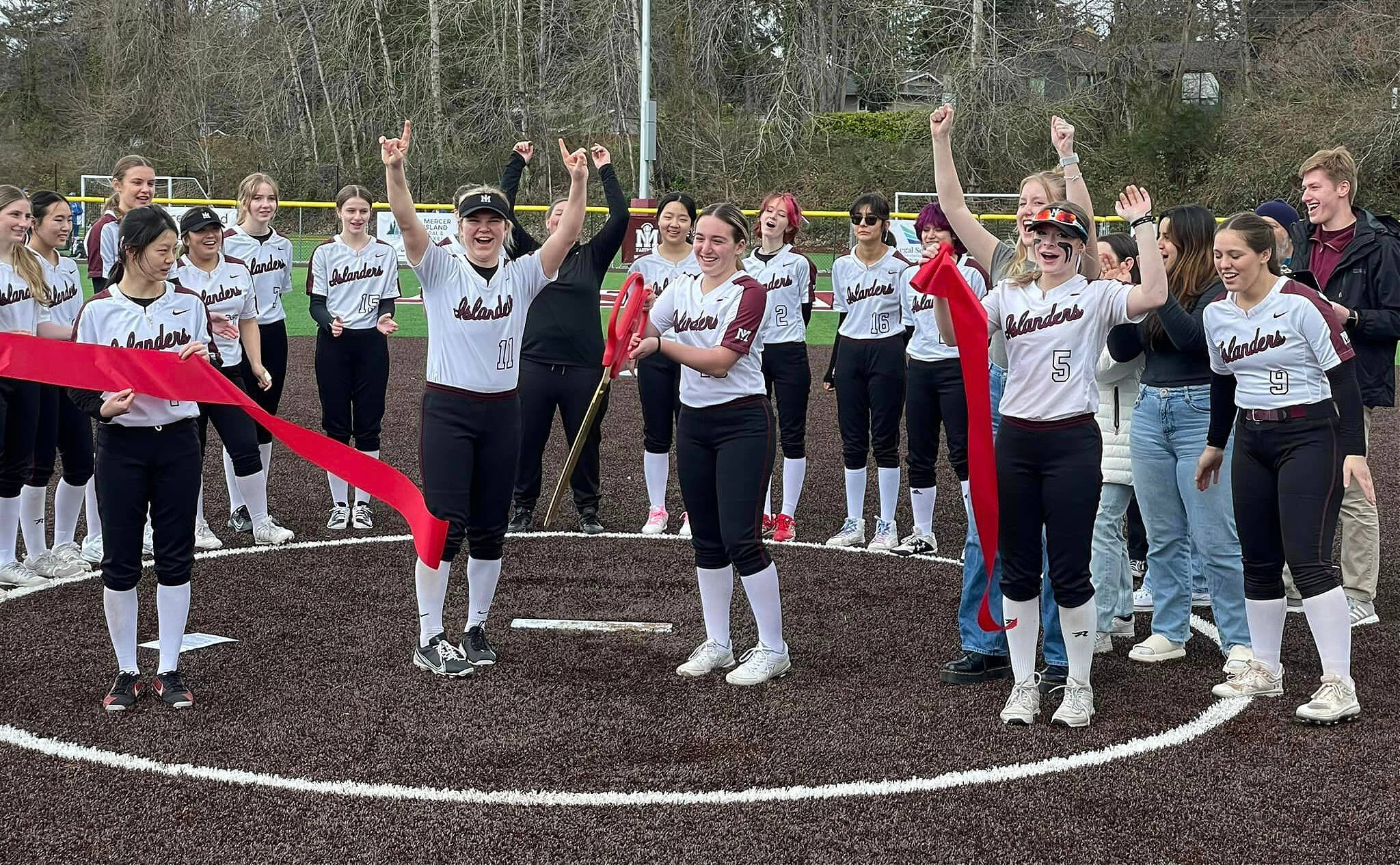 Fields of dreams | Mercer Island Reporter