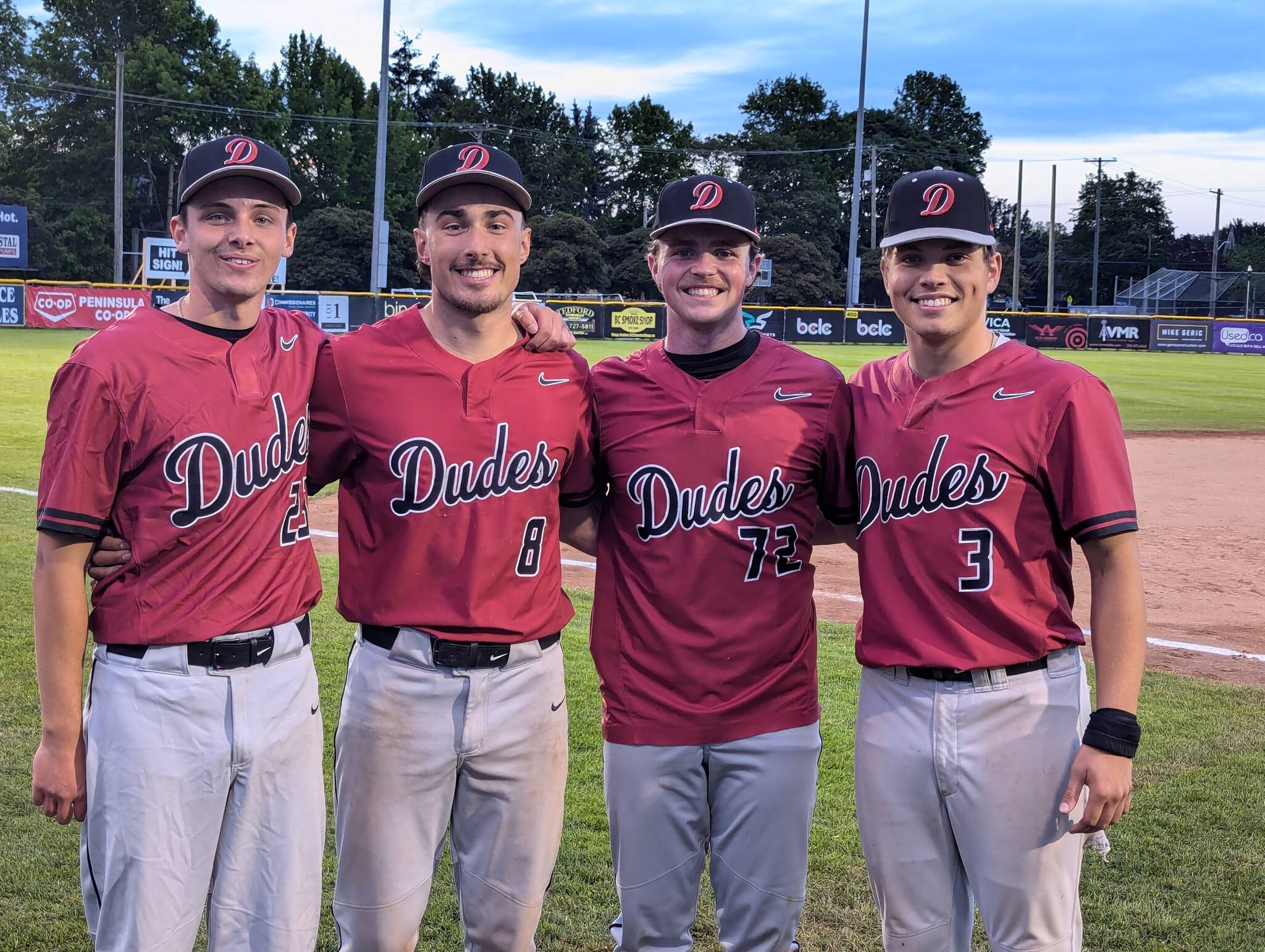 Islanders hitting the diamond with Redmond Dudes Baseball Club | Mercer ...