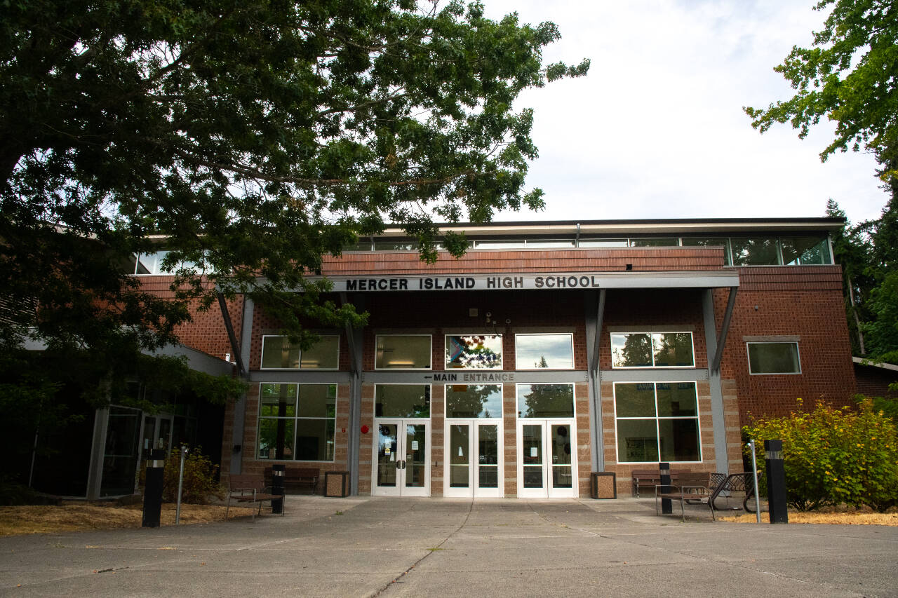 Mercer Island School District faces $13.4M sex abuse claim | Mercer ...