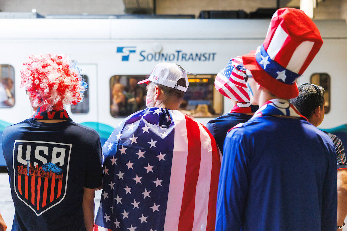 Light rail draws record crowds for America’s World Cup match | Mercer ...